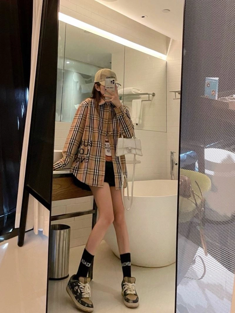 1:1 copy Burberry Shirts
