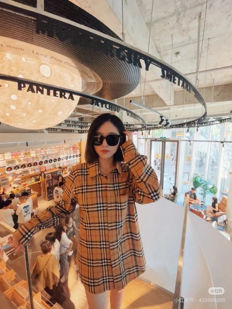 Precise copy Burberry Shirts