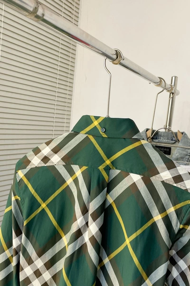 Precise copy Burberry Shirts