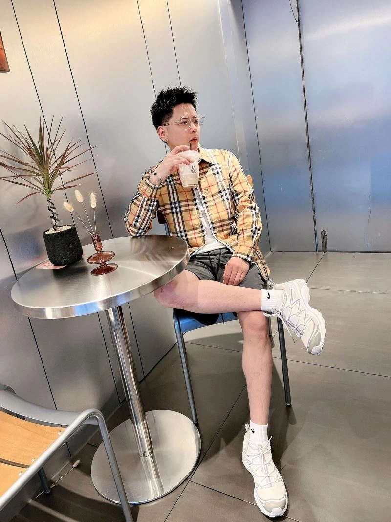 1:1 copy Burberry Shirts