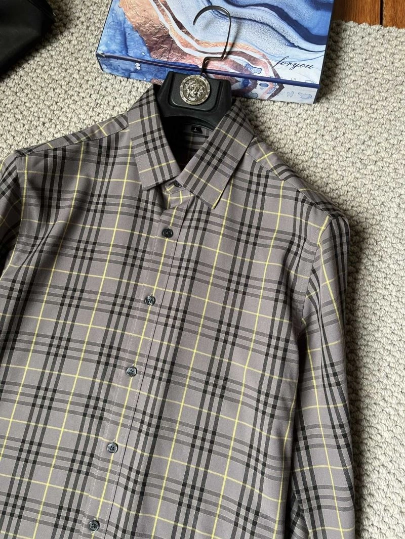Accurate model Burberry Shirts