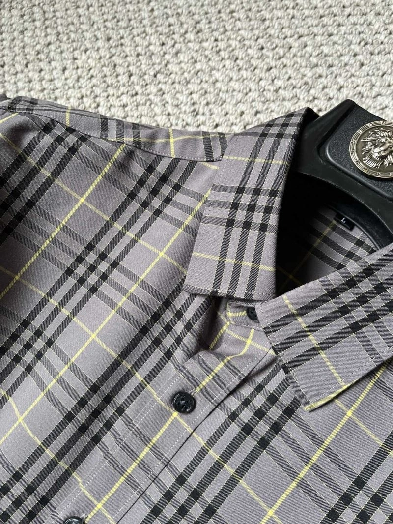 Accurate model Burberry Shirts