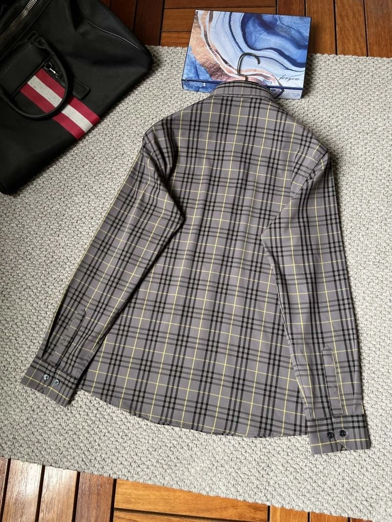 Accurate model Burberry Shirts