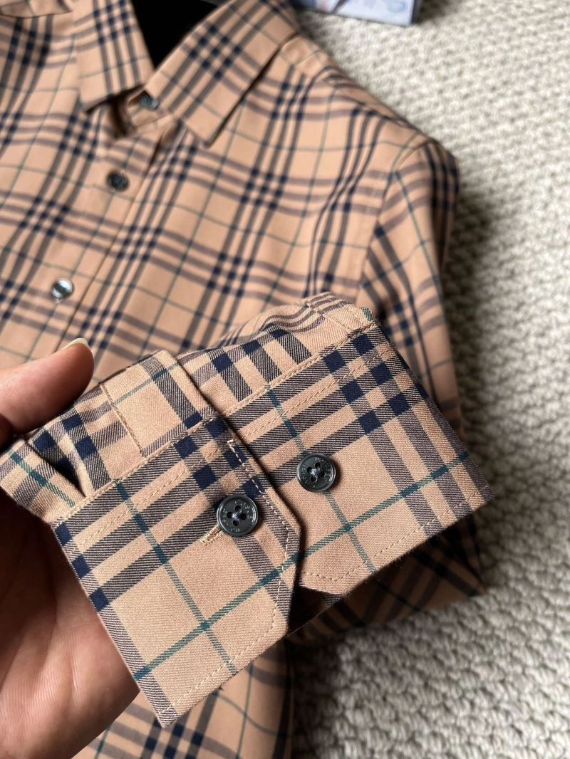 Accurate model Burberry Shirts