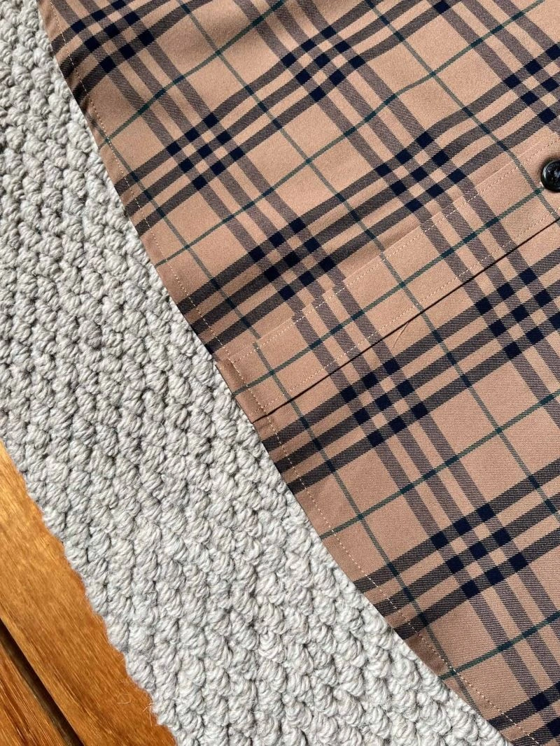 Accurate model Burberry Shirts