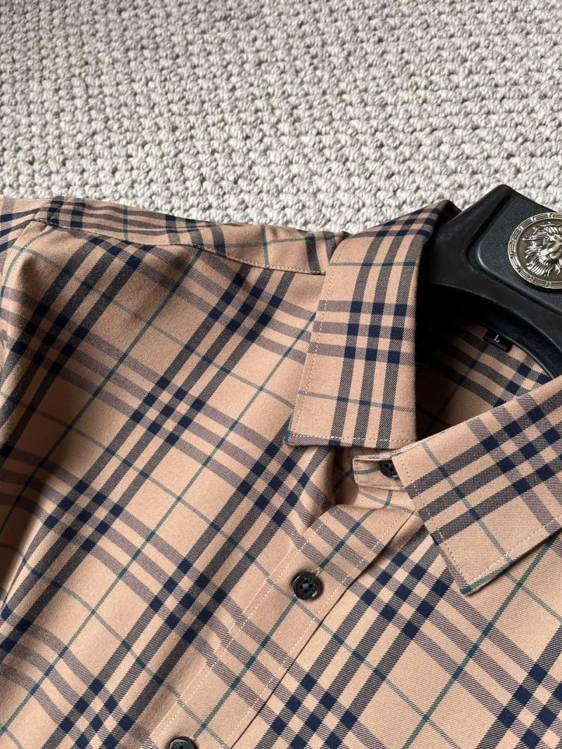 Accurate model Burberry Shirts