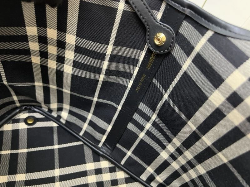 Top match Burberry Shopping Bags