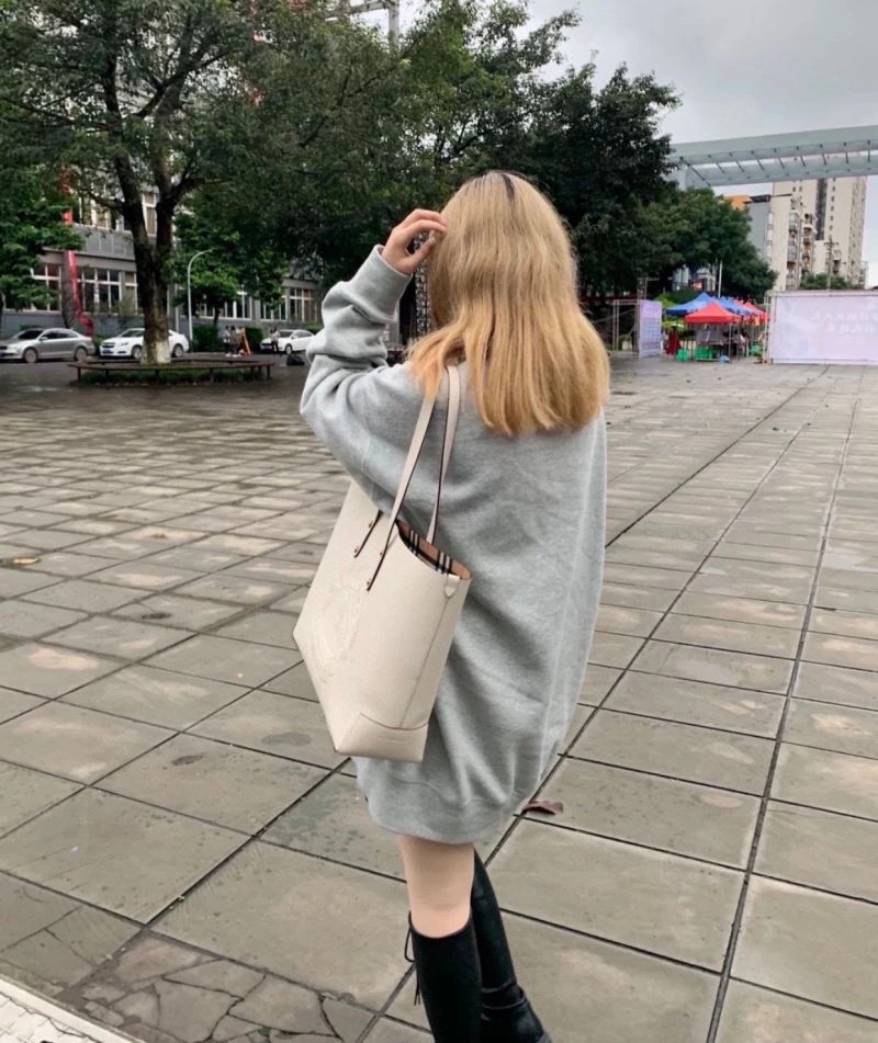 Bargain Burberry Shopping Bags