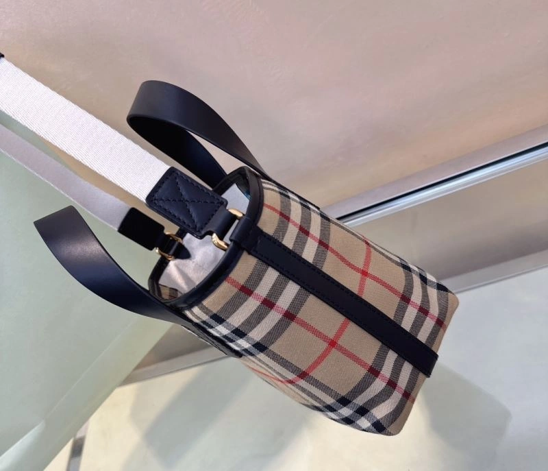 Low-cost Burberry Shopping Bags