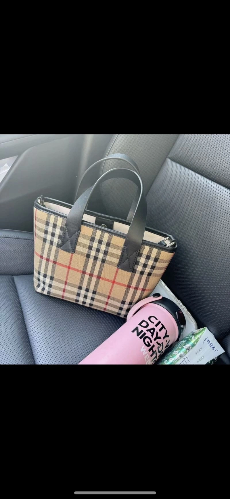 Low-cost Burberry Shopping Bags