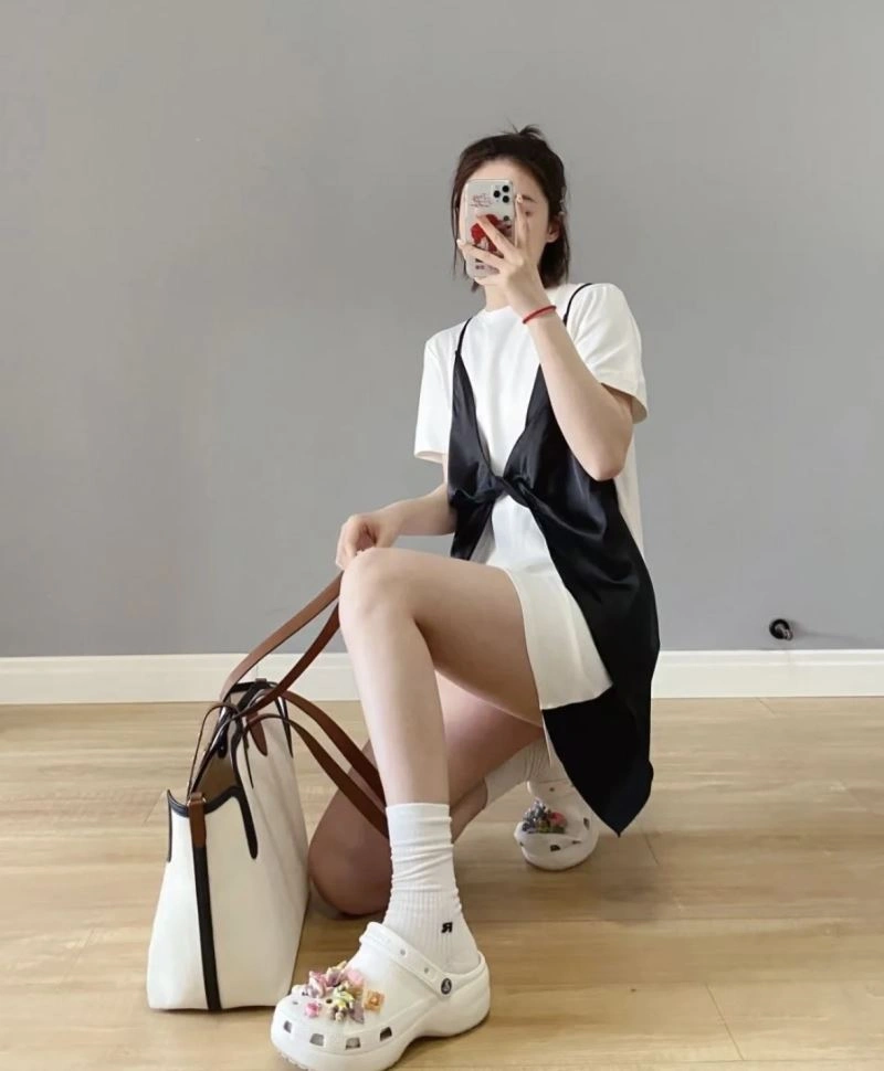 Authentic Burberry Shopping Bags