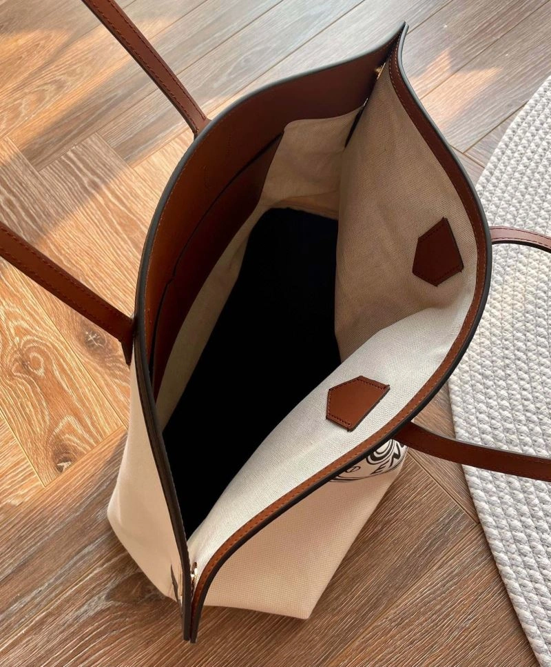 High accuracy Burberry Shopping Bags