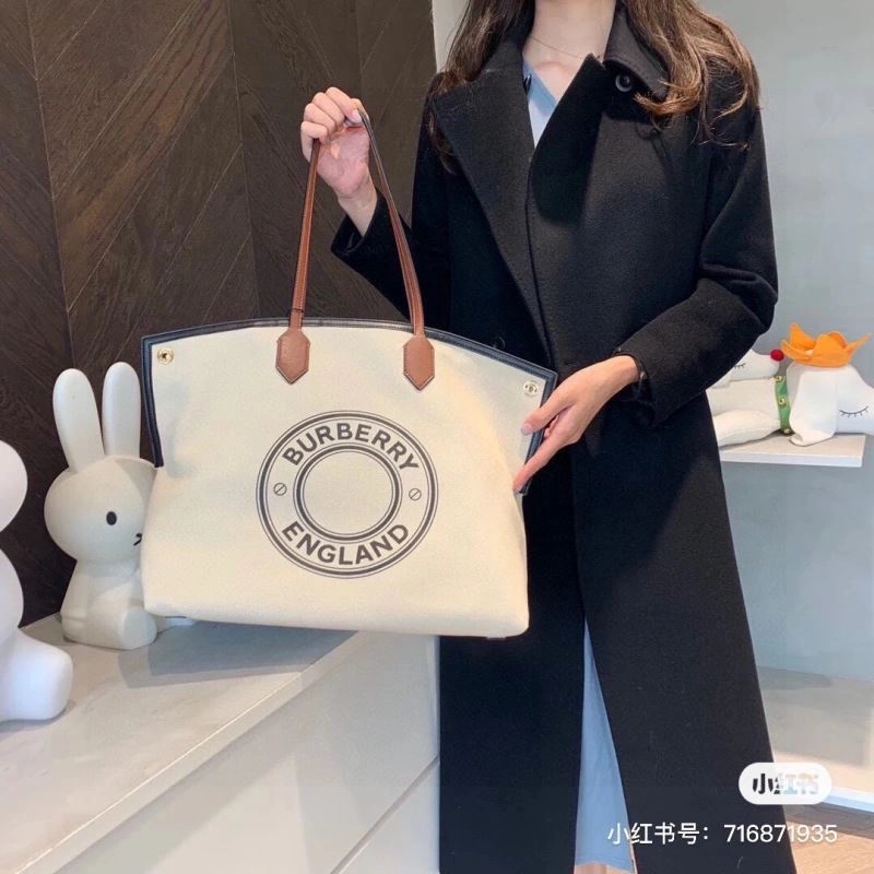 High accuracy Burberry Shopping Bags