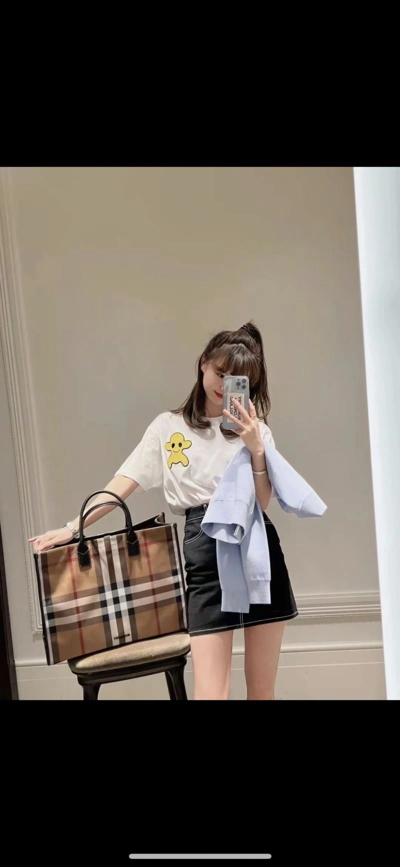 Accurate model Burberry Shopping Bags