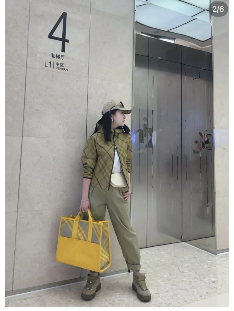 Budget-friendly Burberry Shopping Bags