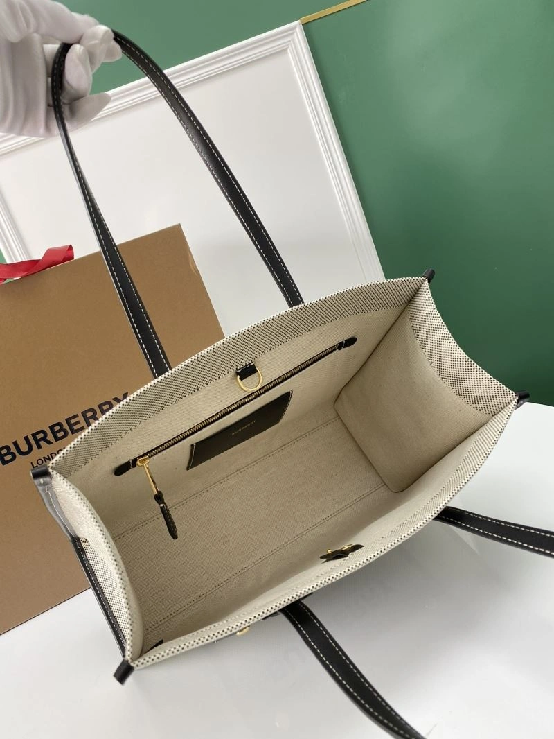 Accurate model Burberry Shopping Bags