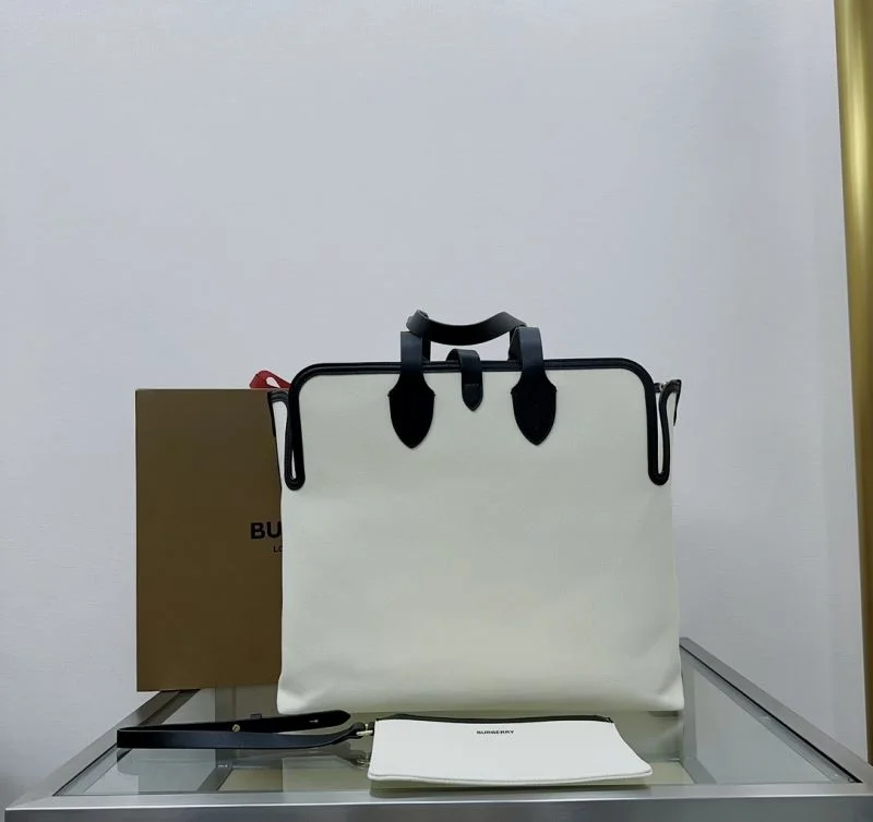 Top mirror Burberry Shopping Bags