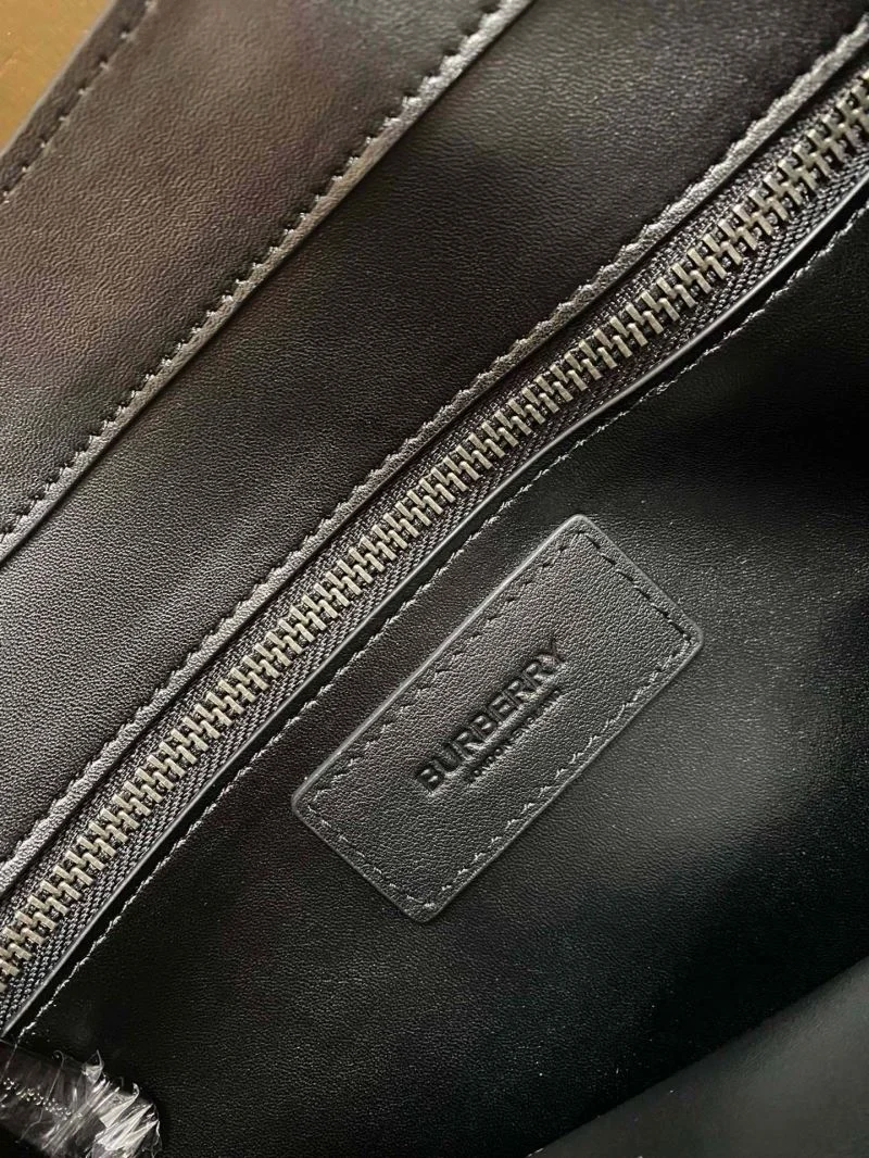 High accuracy Burberry Shopping Bags