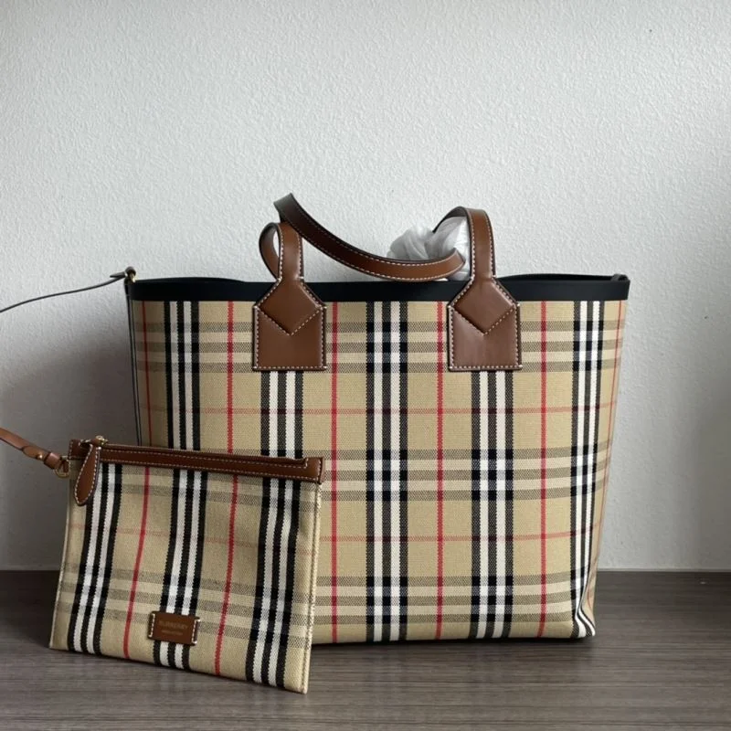 High accuracy Burberry Shopping Bags