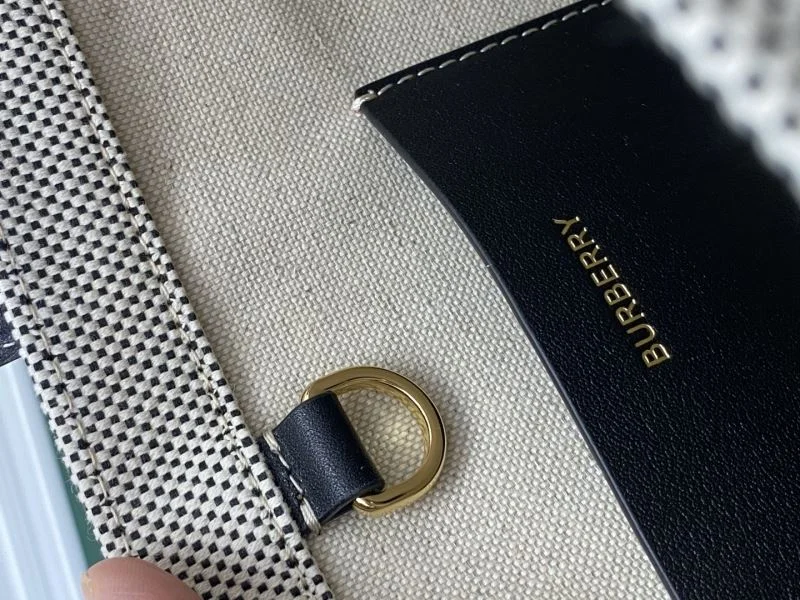 Low-cost Burberry Shopping Bags
