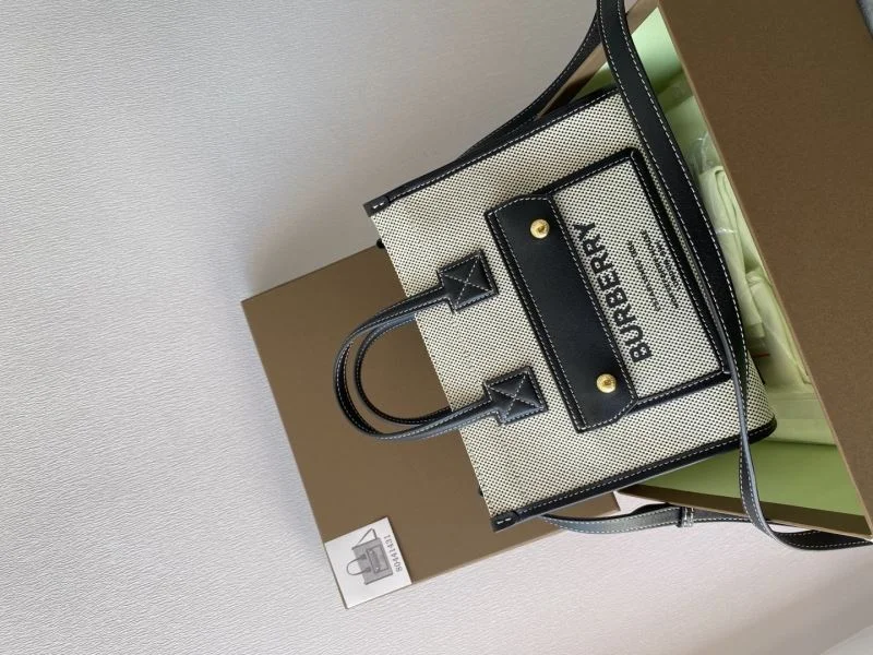 Low-cost Burberry Shopping Bags