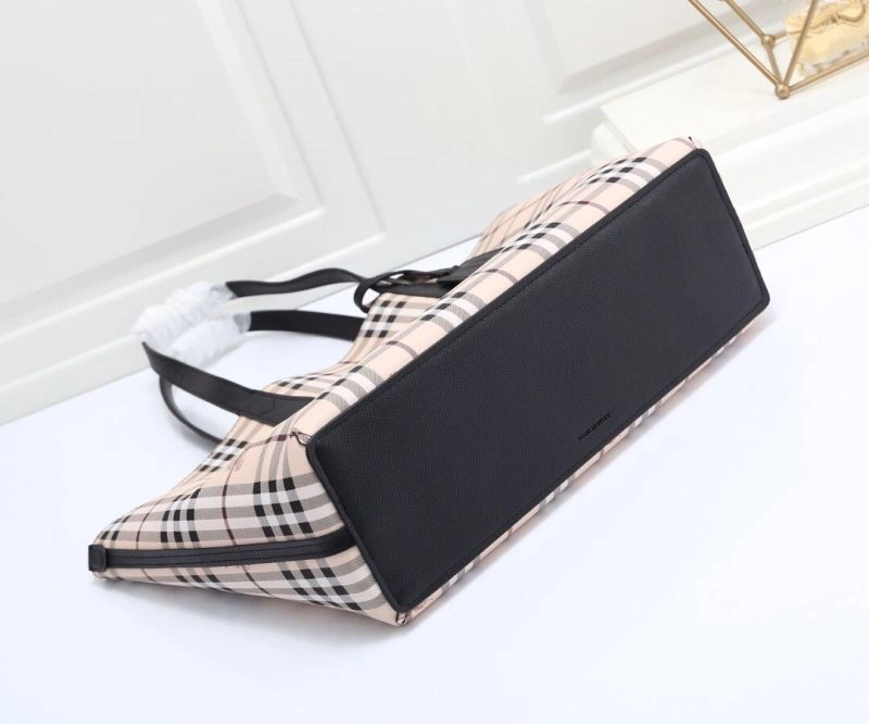 Top mirror Burberry Shopping Bags