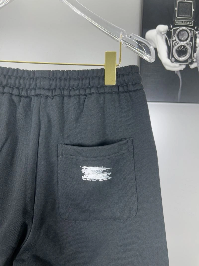 Top match Burberry Short Pants