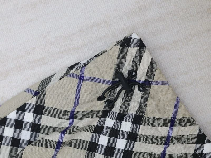 Value-priced Burberry Short Pants