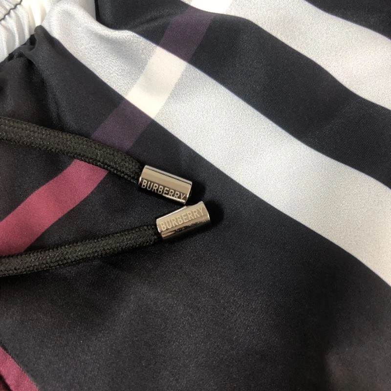 Bargain Burberry Short Pants