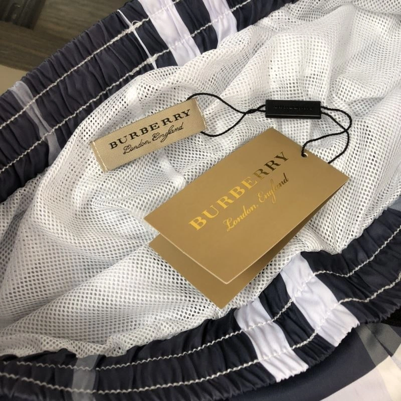 Accurate model Burberry Short Pants