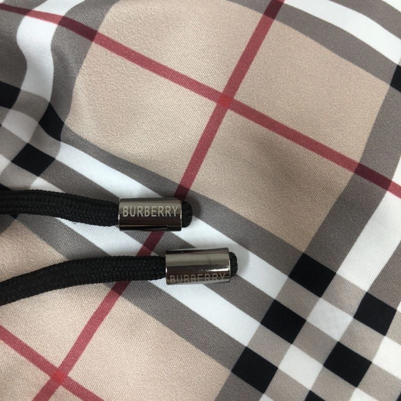 Accurate model Burberry Short Pants