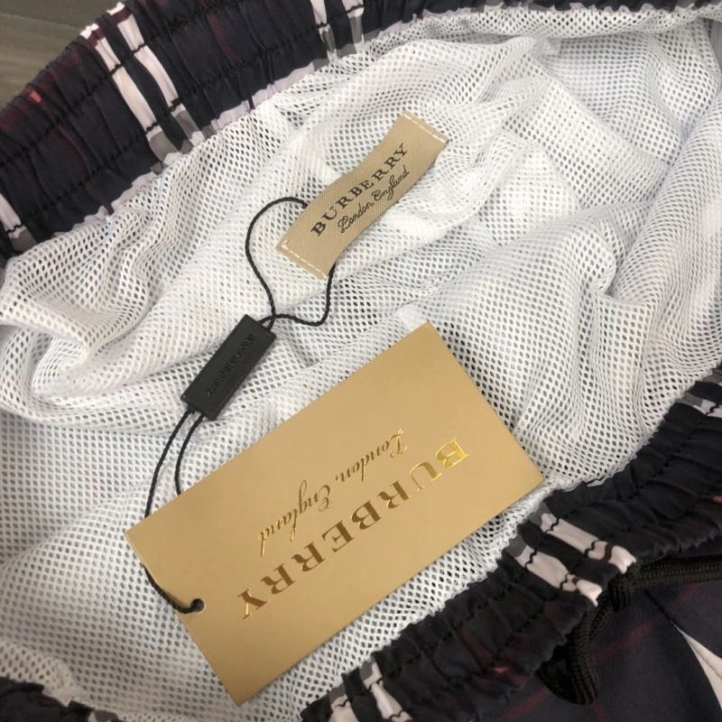 Indistinguishable Burberry Short Pants
