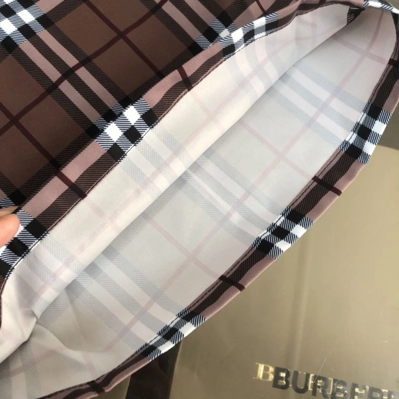 Factory-made Burberry Short Pants
