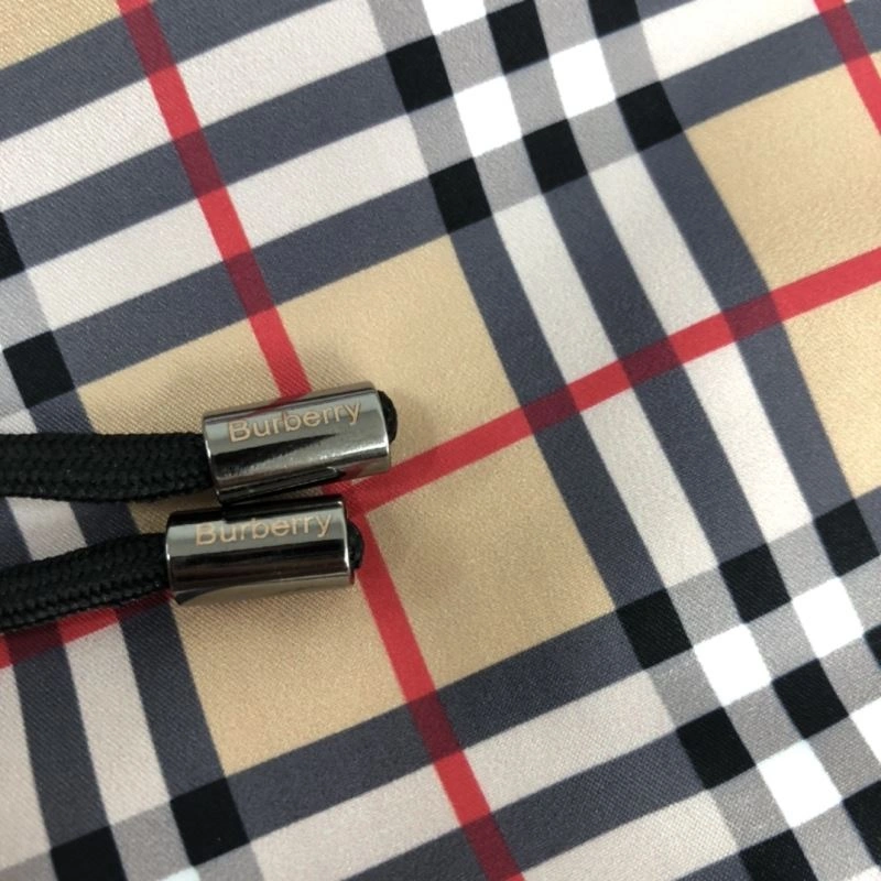 Value-priced Burberry Short Pants