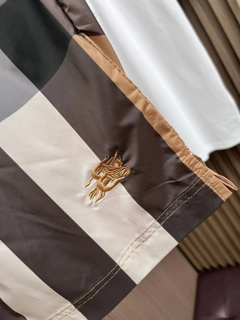 Indistinguishable Burberry Short Pants
