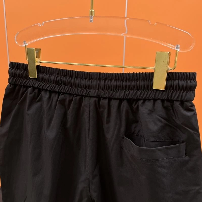 Factory-made Burberry Short Pants