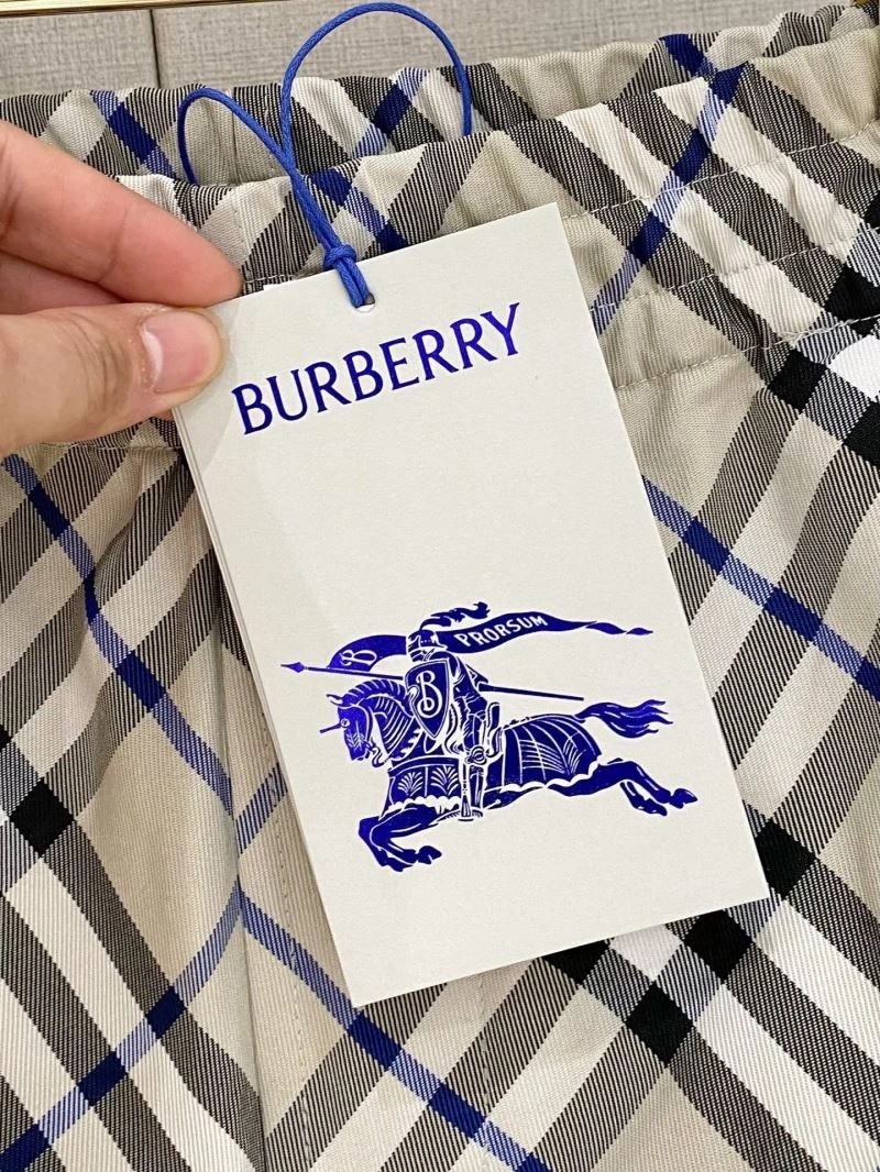 Bargain Burberry Short Pants