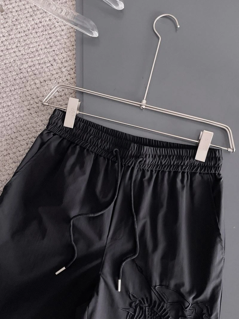Indistinguishable Burberry Short Pants