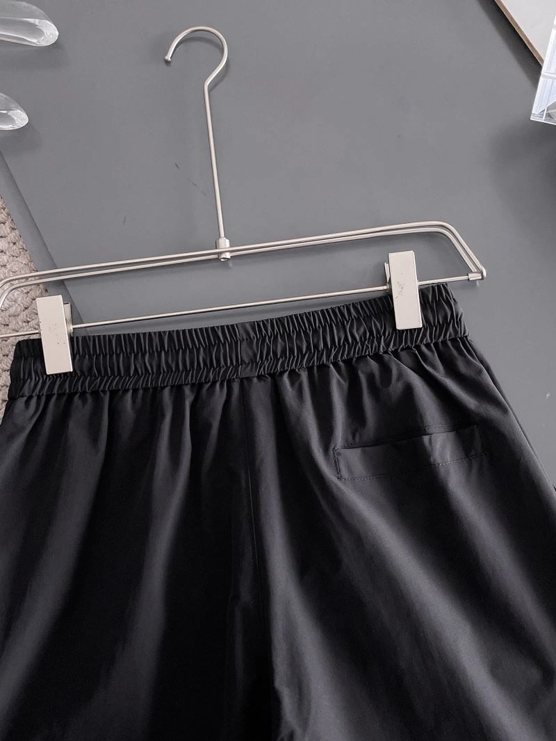 Indistinguishable Burberry Short Pants