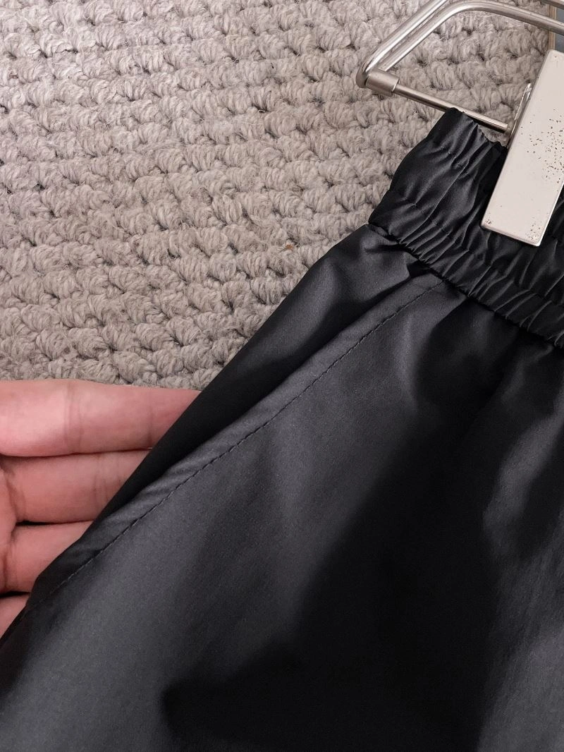 Indistinguishable Burberry Short Pants