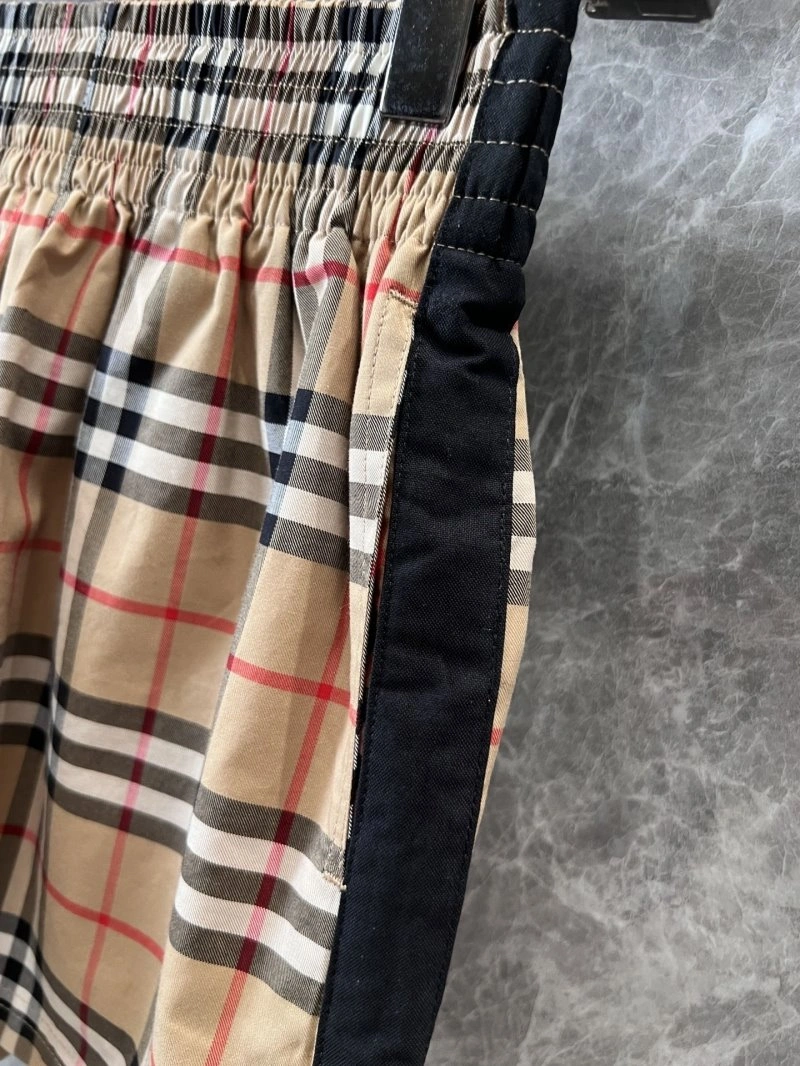 Factory-made Burberry Short Pants