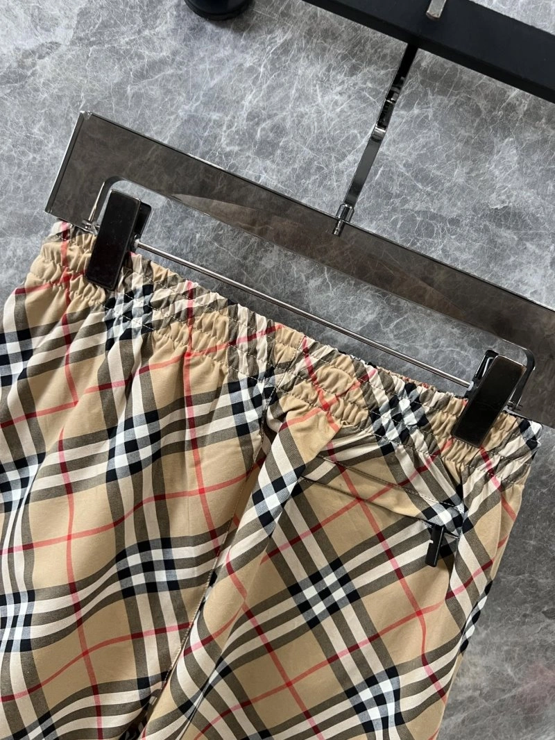 Brand-original Burberry Short Pants