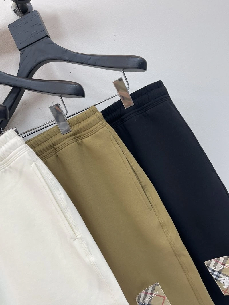 Top match Burberry Short Pants