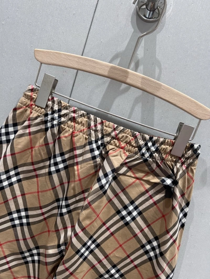 Precise copy Burberry Short Pants