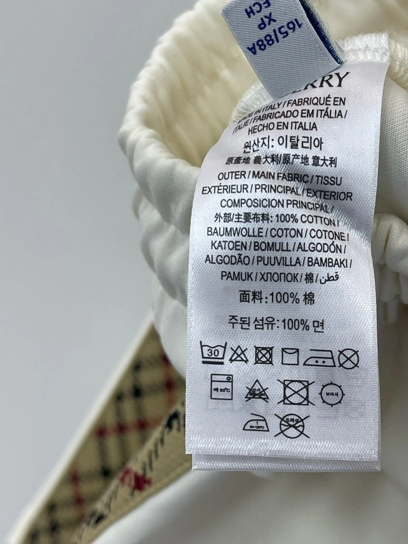 Value-priced Burberry Short Pants
