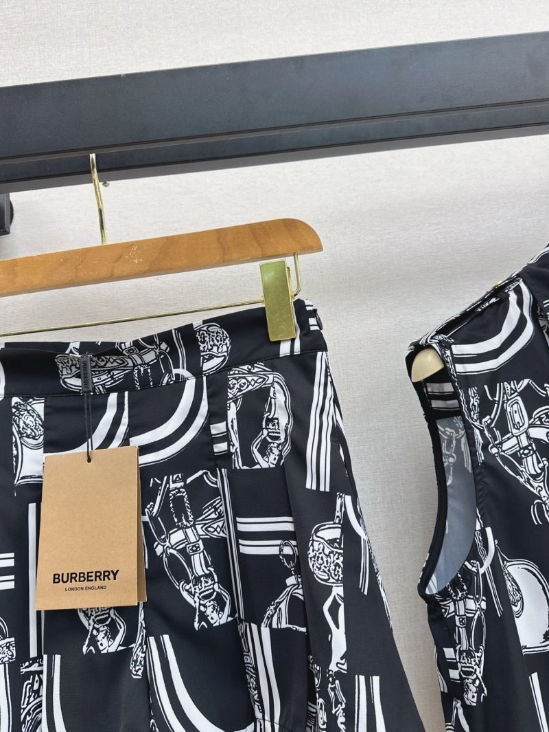 Factory-made Burberry Short Pants