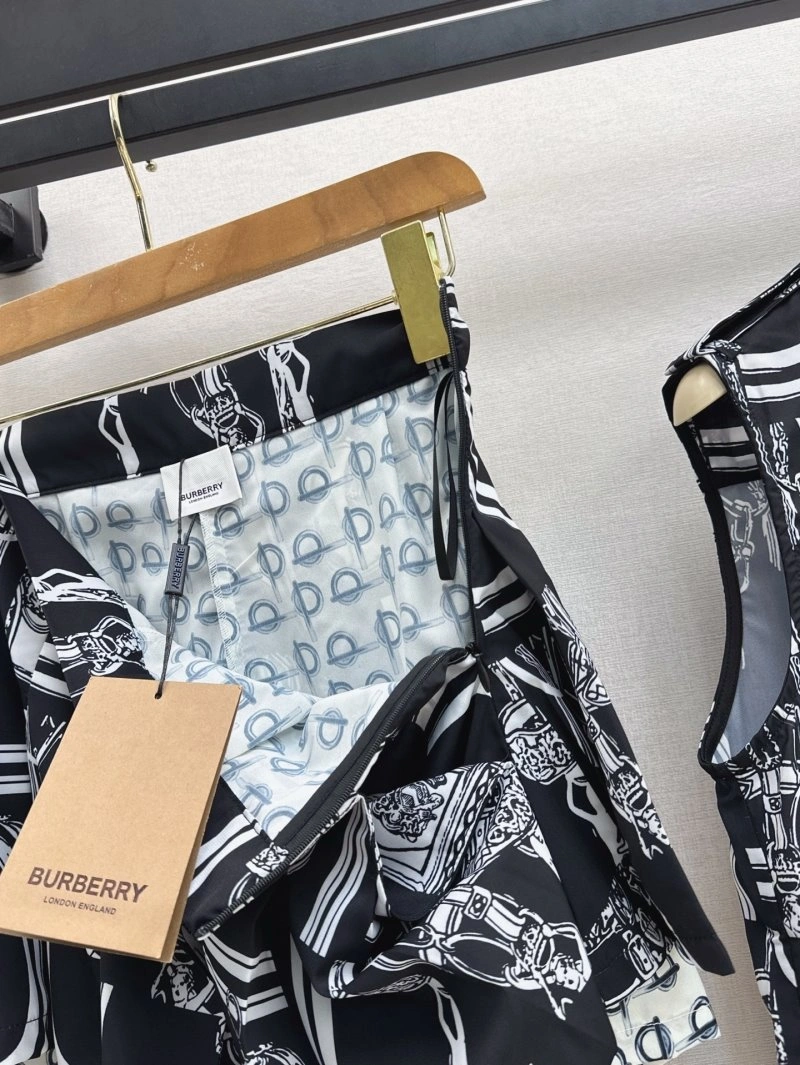 Factory-made Burberry Short Pants