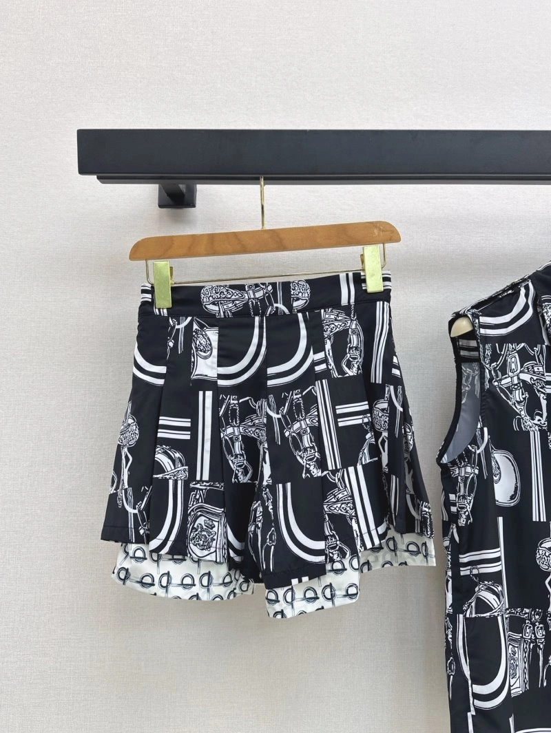 Factory-made Burberry Short Pants