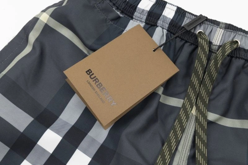 Value-priced Burberry Short Pants
