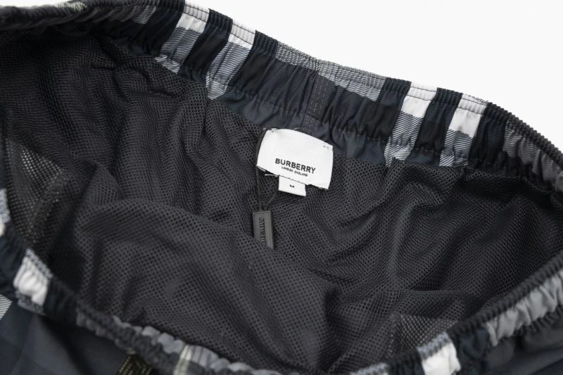 Value-priced Burberry Short Pants